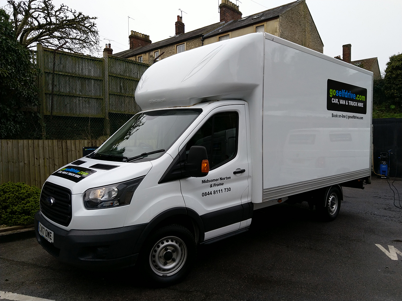 Luton Van With Tail Lift Hire GoSelfDrive Luton Van With Tail Lift Hire GoSelfDrive